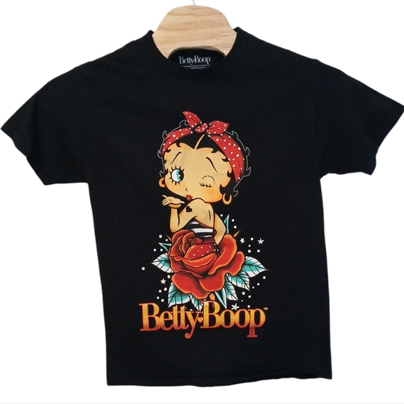 Betty Boop | Tops | Betty Boop Short Sleeve Pin Up Art Graphic Tee ...